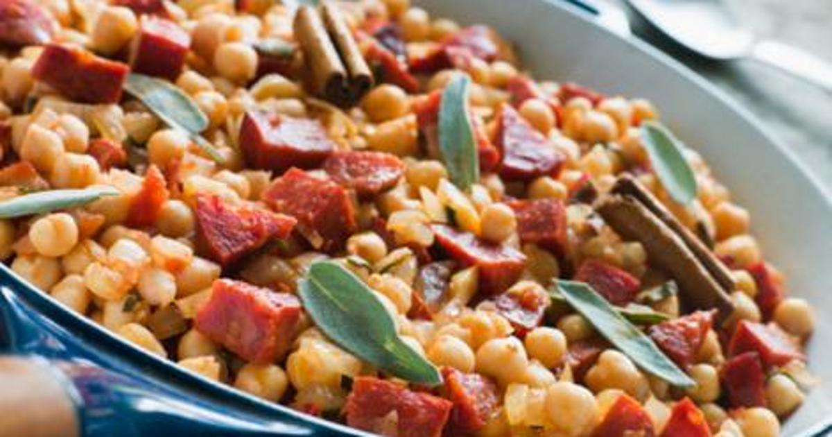 Slanutak s kobasicama