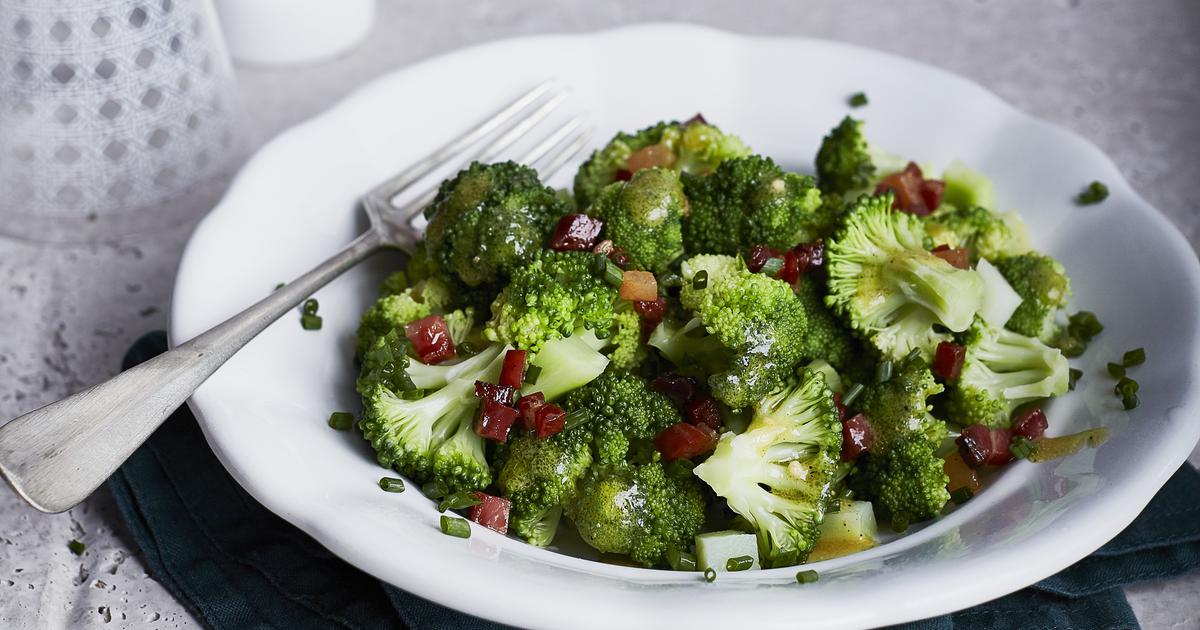 Zapečena brokula s komadićima hrskave slanine